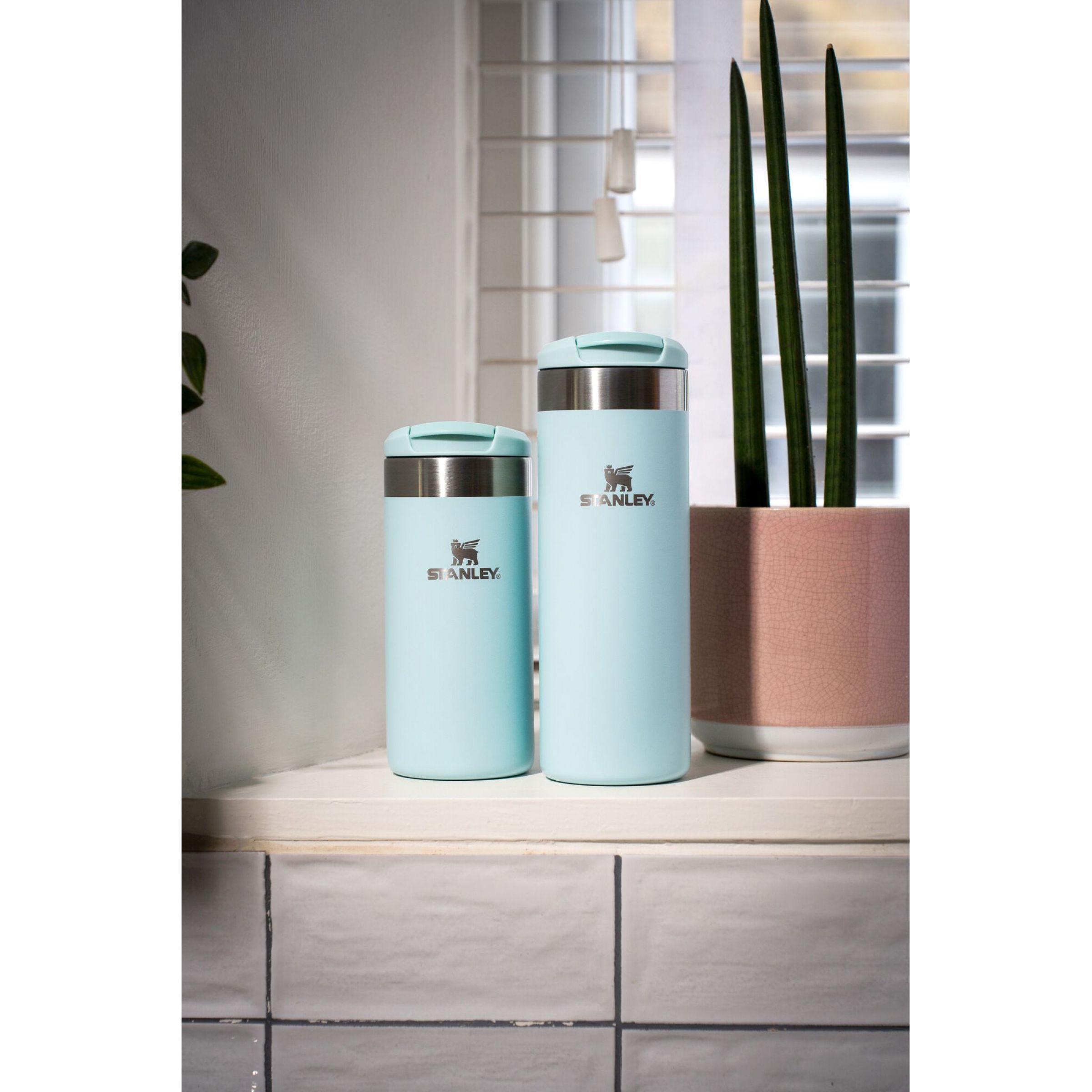 Køb Stanley Aerolight Transit Mug .47l - Watercolor Blue - Termokrus